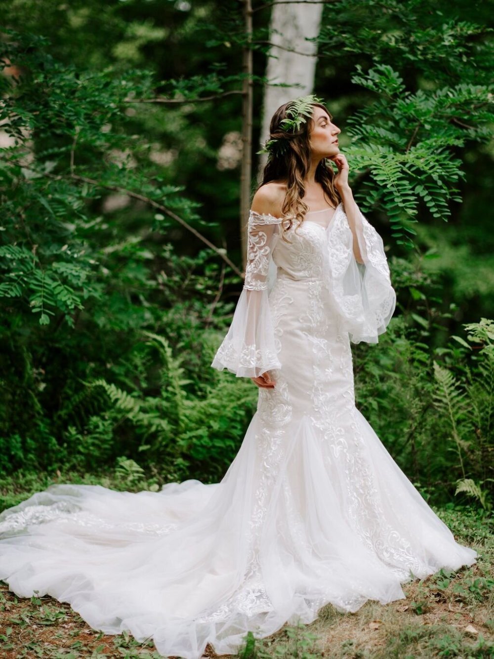 18 Stylish Long Frock Poses to Look Stunning - Ultimate Guide ...