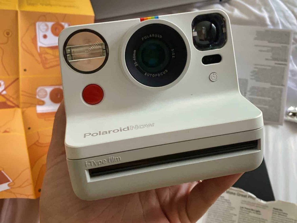 What Are the Pros and Cons of Using an Instant Camera? - NoKishiTa Camera