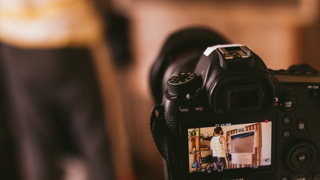 Which Lenses are Best for Video Recording on a Canon SLR Camera ...