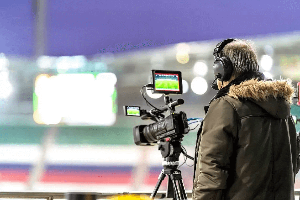 What Features Should You Look for In a Camera for Filming Sports ...