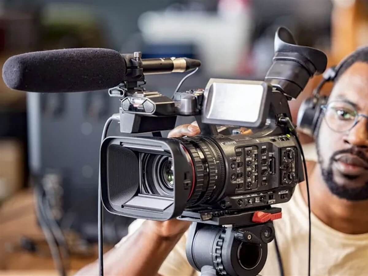 What is the Price Range for Canon 4K Video Cameras? - NoKishiTa Camera