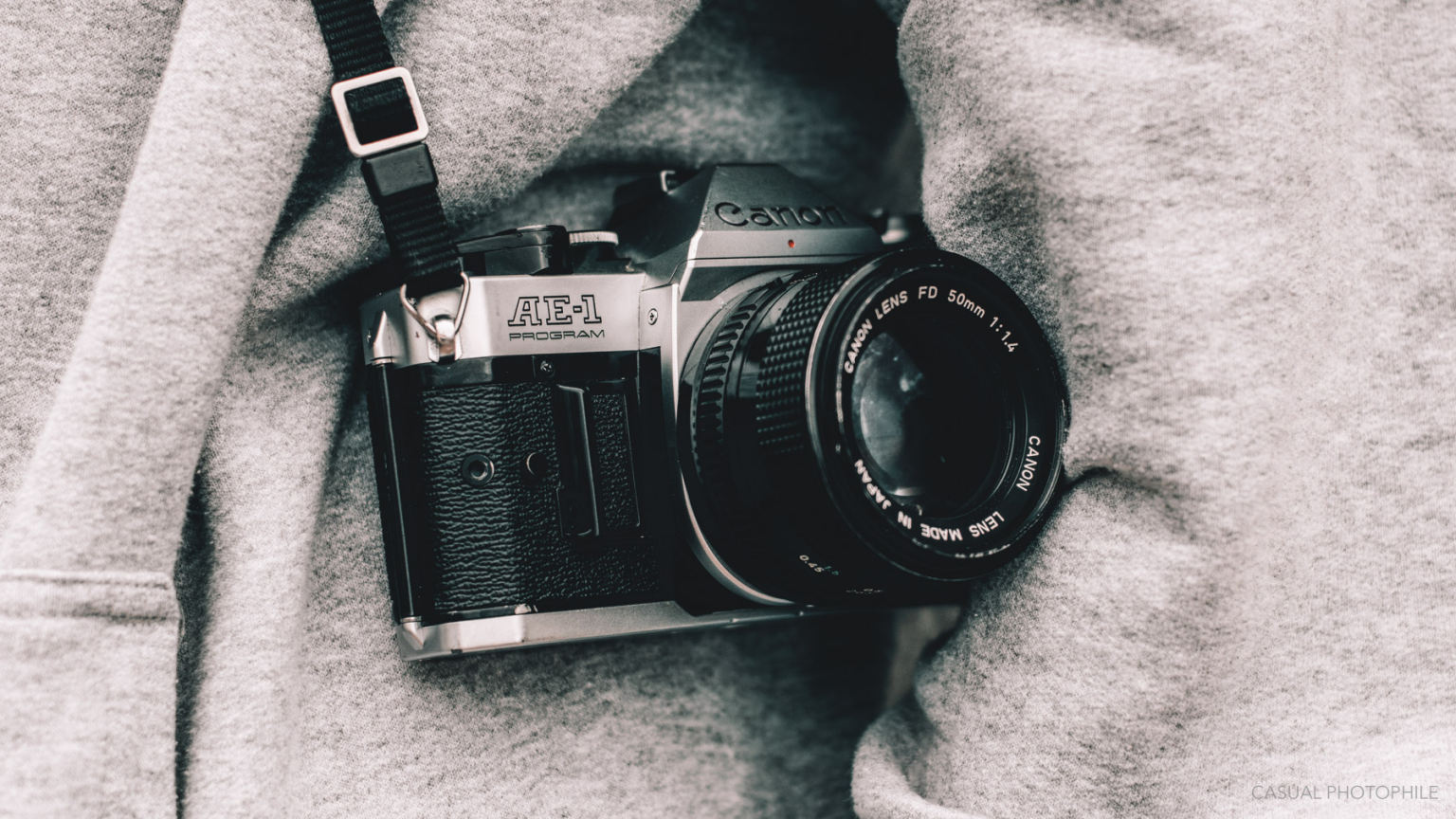 Canon AE-1 Review: A Classic 35mm Film Camera Guide - NoKishiTa Camera