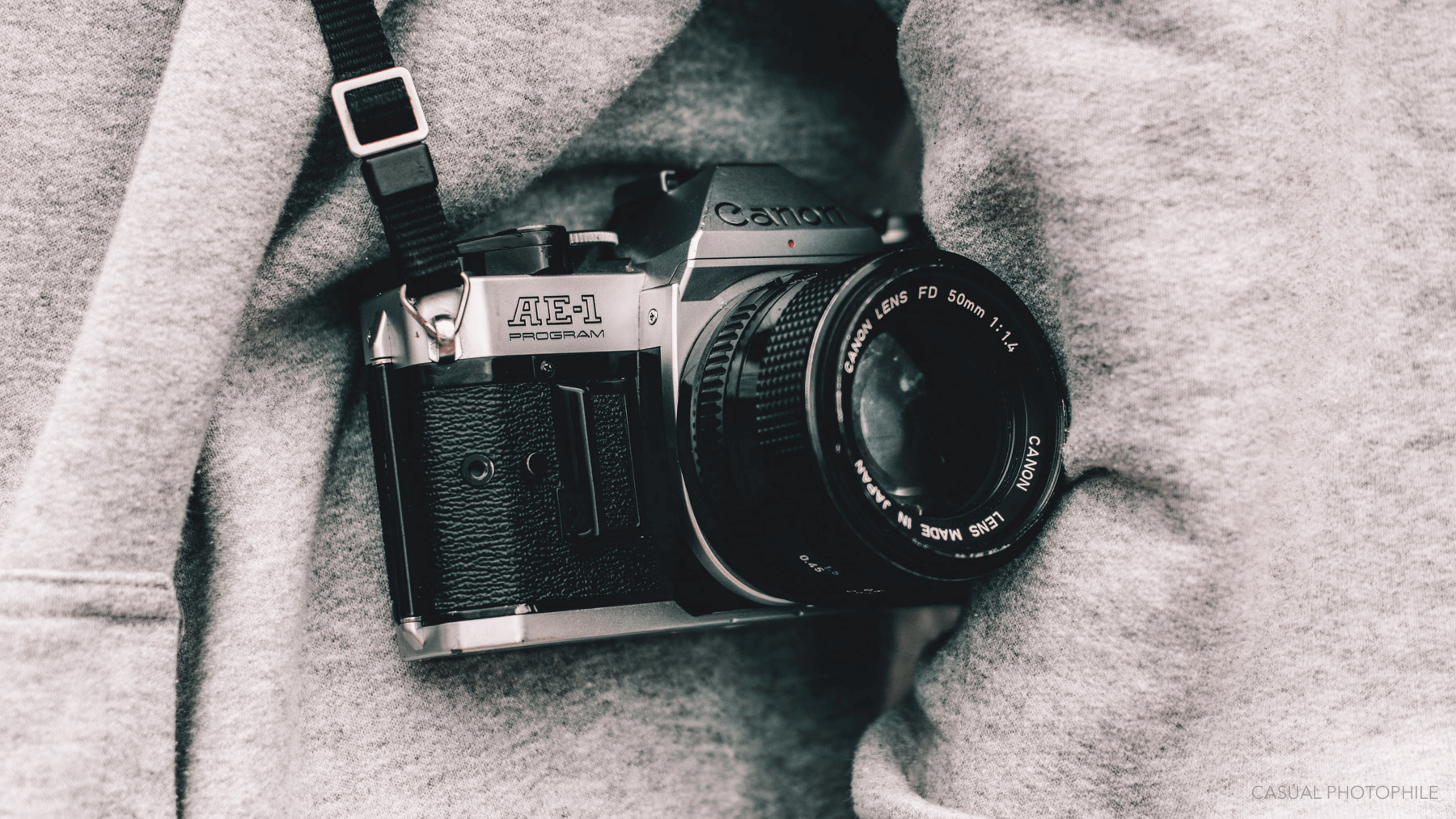 Canon AE-1 Review: A Classic 35mm Film Camera Guide - NoKishiTa Camera